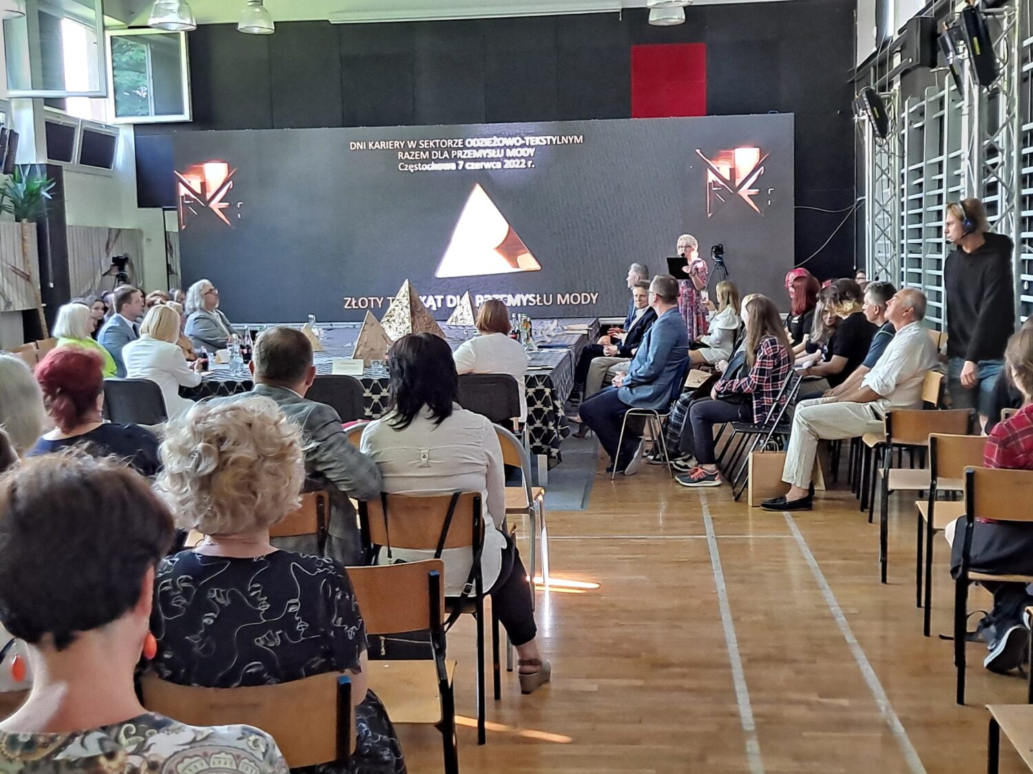 Dni kariery w Częstochowie – Moda Kompetencje Dni kariery w Częstochowie – Moda Kompetencje
